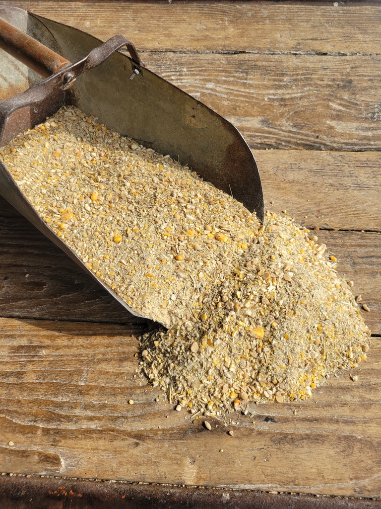 Farmer’s Blend Non-GMO Stock (Cattle Finisher) Feed 50lbs | Ernst Grain ...